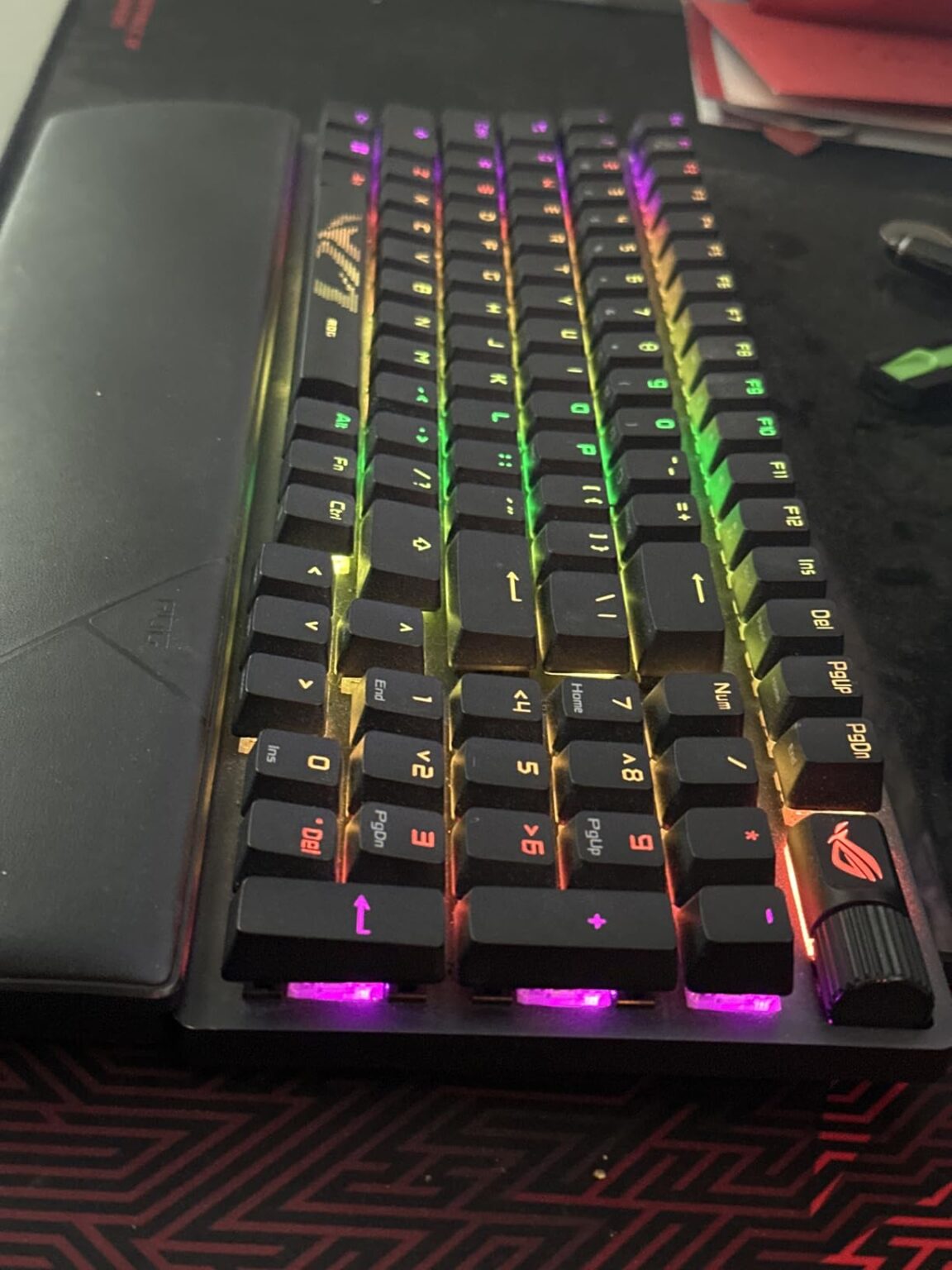 12 Best White Gaming Keyboards (April 2026) Expert Reviews